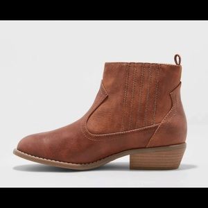 Universal Thread | Shoes | Womens Georgia Ankle Boot Universal Thread ...